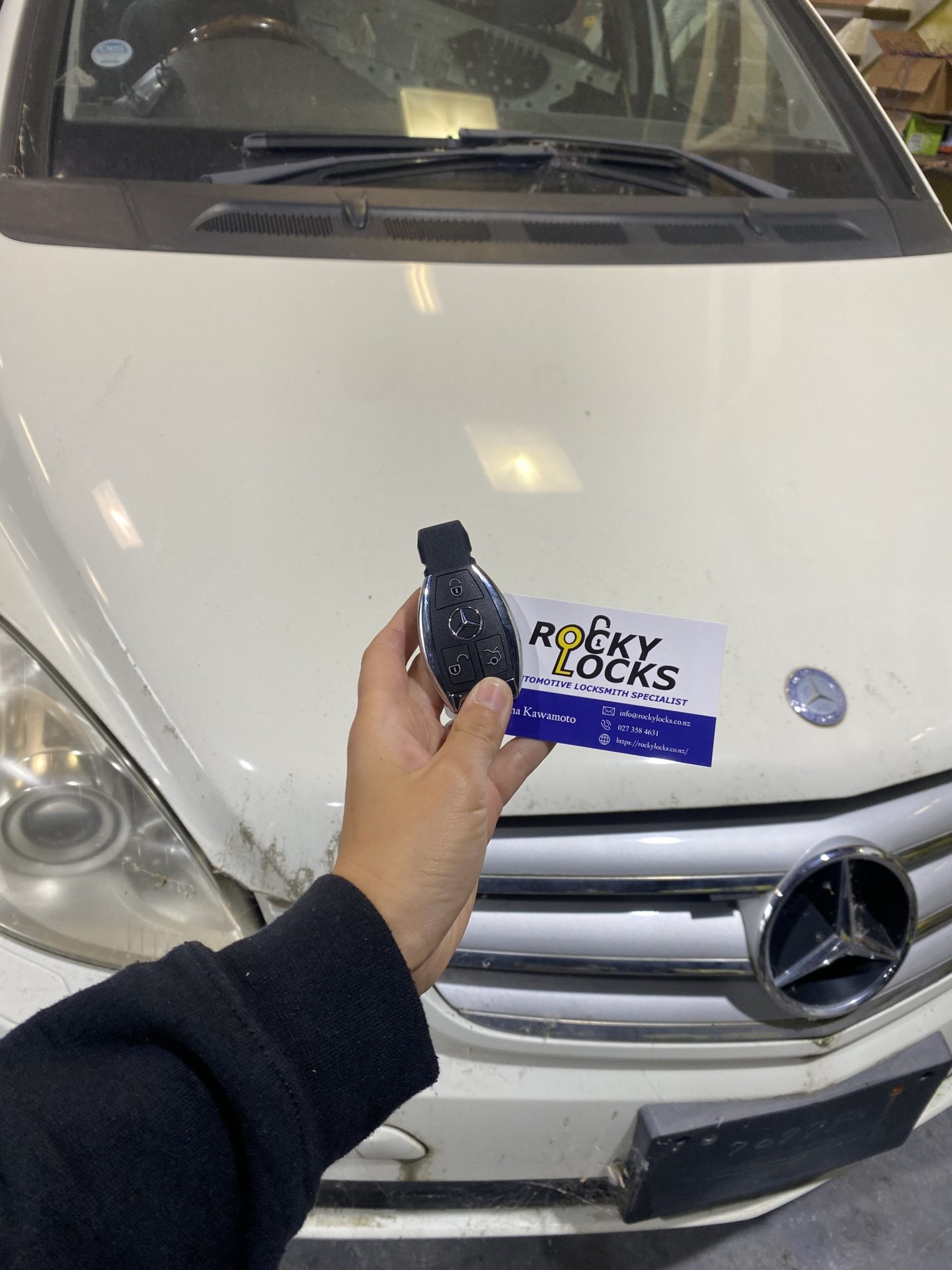 MAKING KEY FOR 2007 MERCEDES-BENZ B200 - Rockylocks - Automotive ...